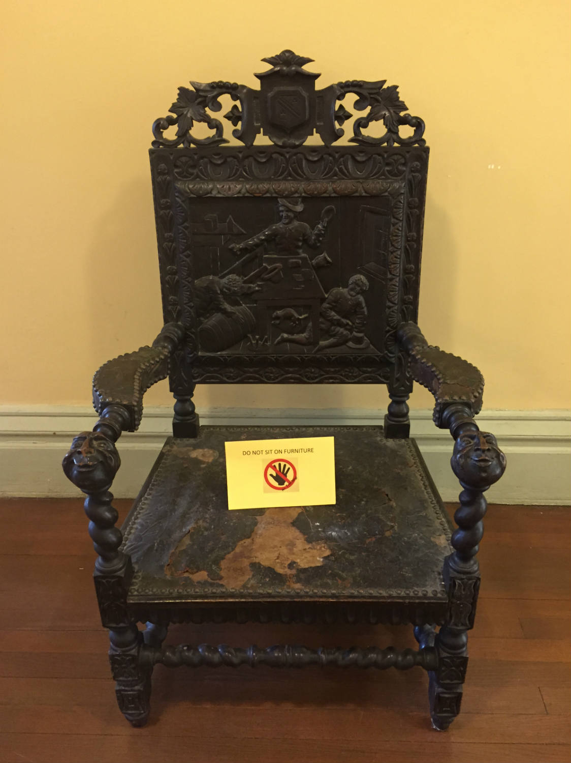 A Look Inside the Former 'New York State Lunatic Asylum at Utica'